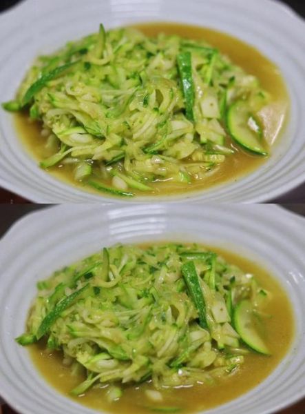 清炒嫩南瓜怎么做_清炒嫩南瓜要不要焯水-第1张图片-山城妙识 清炒嫩南瓜怎么做_清炒嫩南瓜要不要焯水-第1张图片-山城妙识