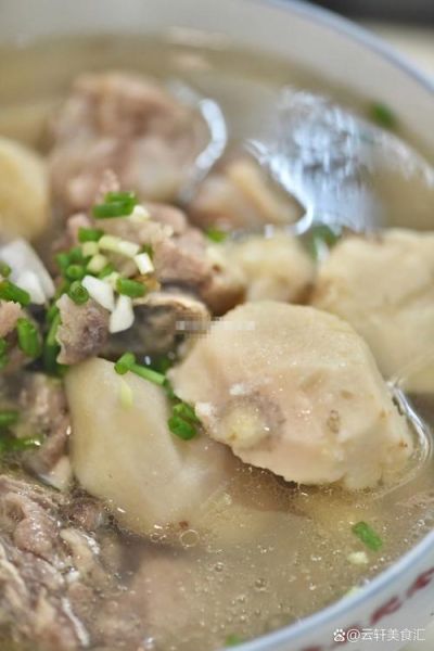 芋艿炖排骨怎么做_芋艿炖排骨要焯水吗-第1张图片-山城妙识 芋艿炖排骨怎么做_芋艿炖排骨要焯水吗-第1张图片-山城妙识