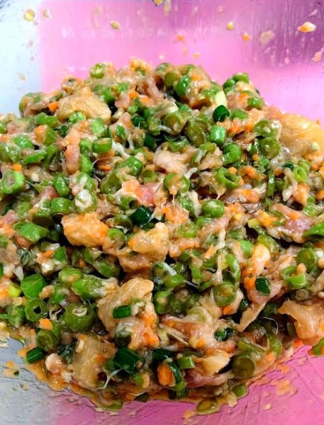长豆角包子肉馅怎么做_豆角包子馅不柴的秘诀-第2张图片-山城妙识