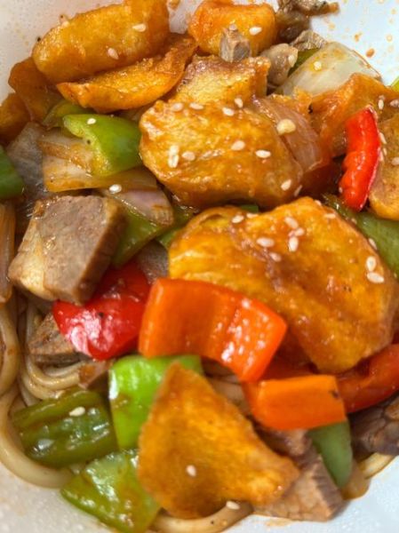 土豆牛肉面怎么做_土豆牛肉面热量高吗-第1张图片-山城妙识