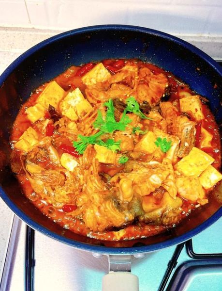 鱼焖豆腐怎么做_鱼焖豆腐用什么鱼最好-第1张图片-山城妙识