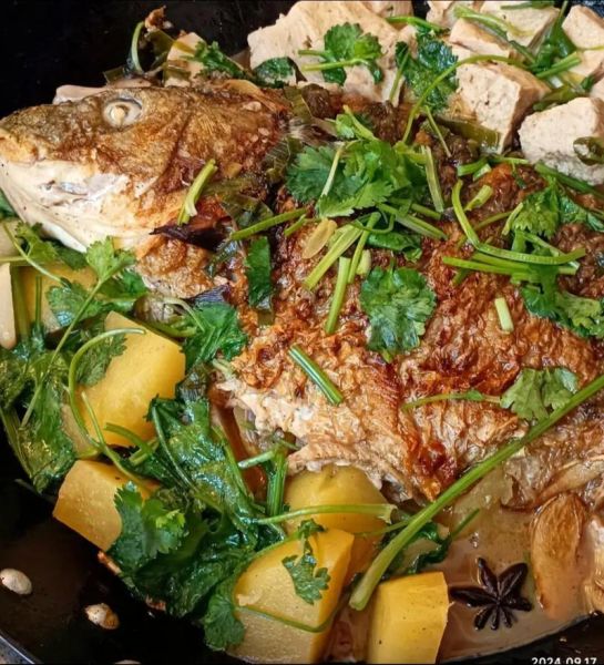 得莫利炖鱼怎么做好吃_正宗得莫利炖鱼做法-第2张图片-山城妙识