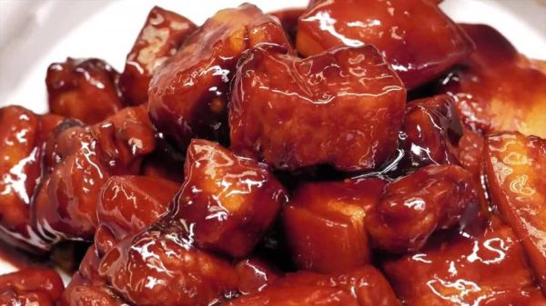 老饭骨红烧肉怎么做_老饭骨红烧肉为什么那么香-第1张图片-山城妙识