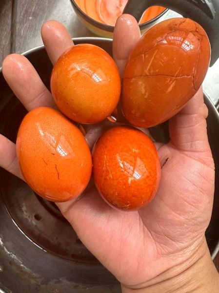 红鸡蛋代表什么意思_红鸡蛋的寓意和由来-第3张图片-山城妙识