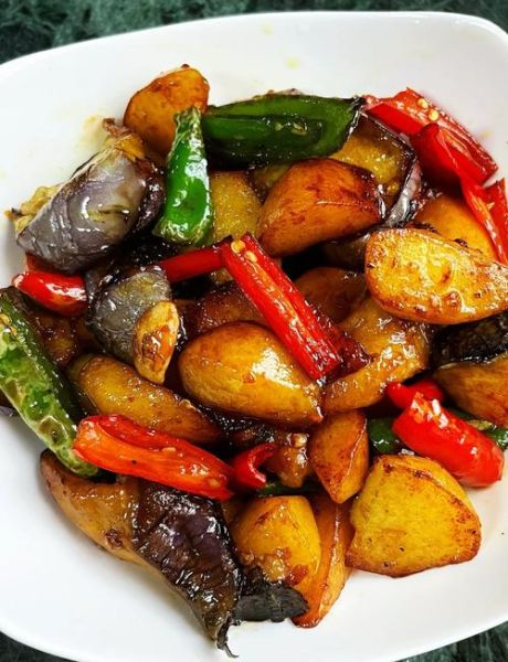 酱茄子土豆怎么做_茄子土豆先炒哪个-第1张图片-山城妙识 酱茄子土豆怎么做_茄子土豆先炒哪个-第1张图片-山城妙识