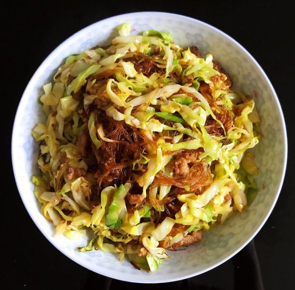 圆白菜炒粉丝热量是多少_减肥能吃吗-第1张图片-山城妙识 圆白菜炒粉丝热量是多少_减肥能吃吗-第1张图片-山城妙识