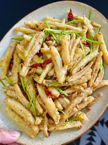 藕条怎么炒好吃_家常藕条做法大全-第1张图片-山城妙识