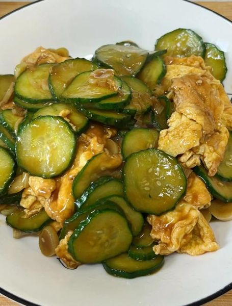 鸡蛋炒黄瓜怎么做最好吃_鸡蛋炒黄瓜的家常做法-第1张图片-山城妙识 鸡蛋炒黄瓜怎么做最好吃_鸡蛋炒黄瓜的家常做法-第1张图片-山城妙识