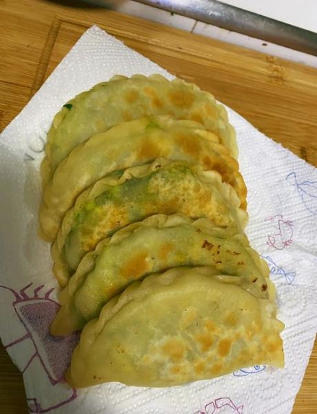 韭菜盒子最简单的做法_新手零失败技巧-第1张图片-山城妙识