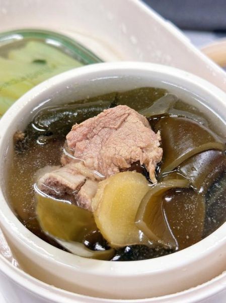 海带筒骨汤怎么炖好喝_海带筒骨汤做法步骤-第2张图片-山城妙识