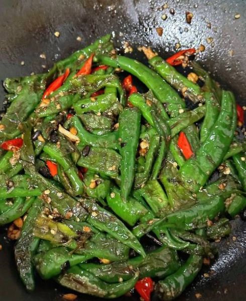 单独炒辣椒怎么炒好吃_辣椒炒得香的秘诀-第1张图片-山城妙识 单独炒辣椒怎么炒好吃_辣椒炒得香的秘诀-第1张图片-山城妙识