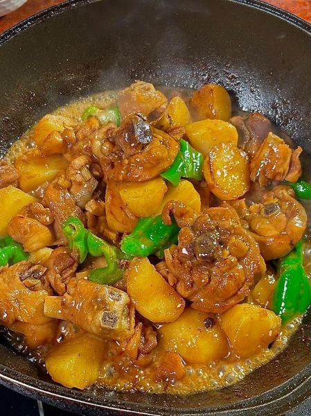 土豆炖鸡肉怎么做_家常做法步骤-第3张图片-山城妙识