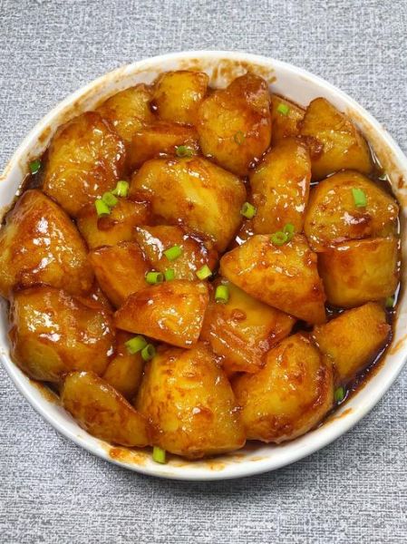 红烧土豆块怎么做才软糯入味_红烧土豆块用不用先焯水-第2张图片-山城妙识