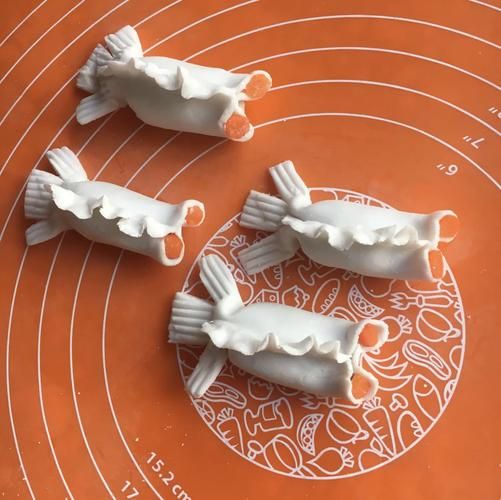 金鱼饺子怎么包_金鱼饺子包法图解-第1张图片-山城妙识