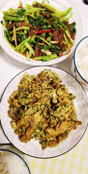 香椿叶炒鸡蛋怎么做_香椿叶炒鸡蛋的家常做法-第3张图片-山城妙识 香椿叶炒鸡蛋怎么做_香椿叶炒鸡蛋的家常做法-第3张图片-山城妙识