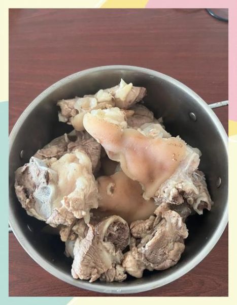 清炖猪大骨头汤怎么做_猪大骨头汤去腥技巧-第2张图片-山城妙识 清炖猪大骨头汤怎么做_猪大骨头汤去腥技巧-第2张图片-山城妙识