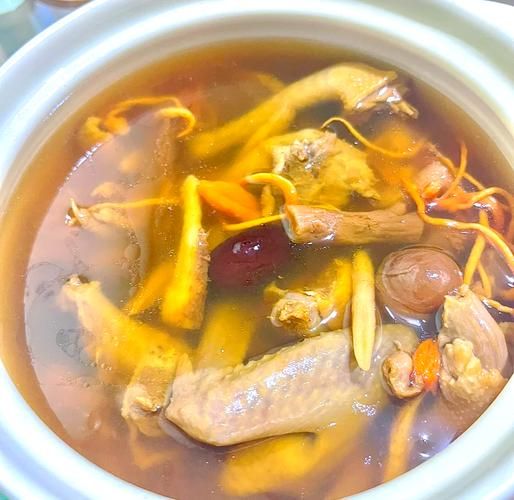 鸽子汤怎么炖好喝_鸽子汤的家常做法-第1张图片-山城妙识 鸽子汤怎么炖好喝_鸽子汤的家常做法-第1张图片-山城妙识