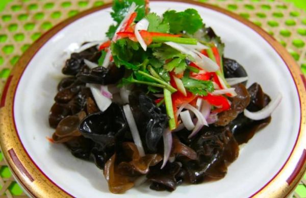 醋泡木耳的功效与作用_醋泡木耳能减肥吗-第1张图片-山城妙识