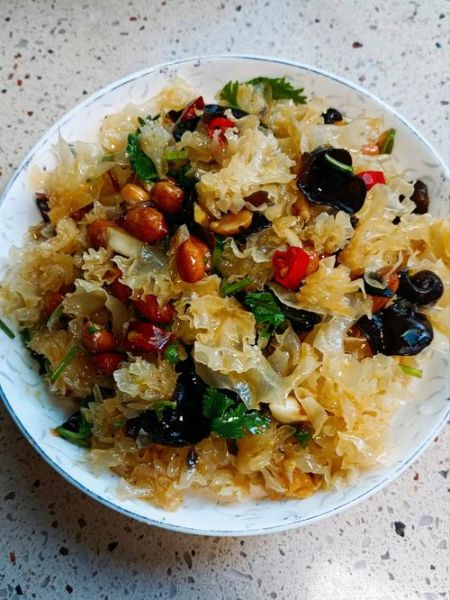 醋泡木耳的功效与作用_醋泡木耳能减肥吗-第3张图片-山城妙识