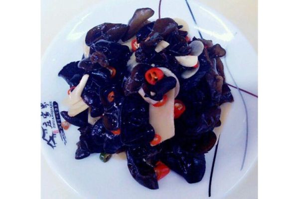 醋泡木耳的功效与作用_醋泡木耳能减肥吗-第2张图片-山城妙识