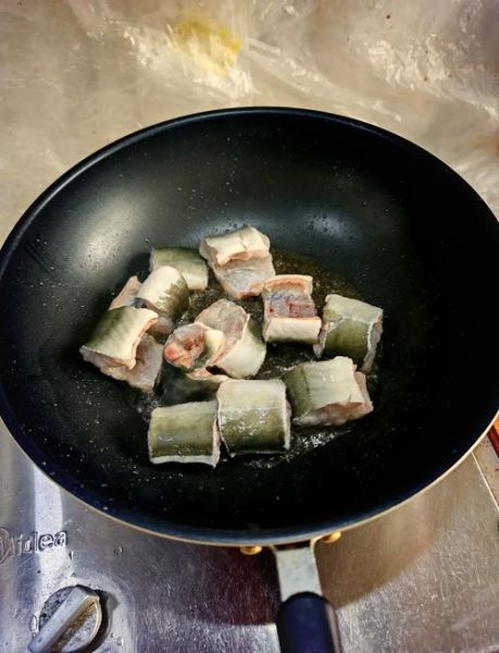 花鳗鱼图片_花鳗鱼怎么做好吃-第1张图片-山城妙识