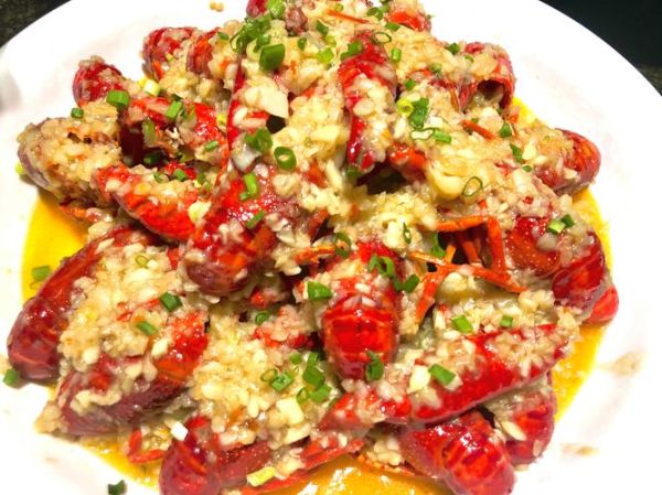 蒜泥龙虾怎么做_蒜泥龙虾需要焯水吗-第3张图片-山城妙识