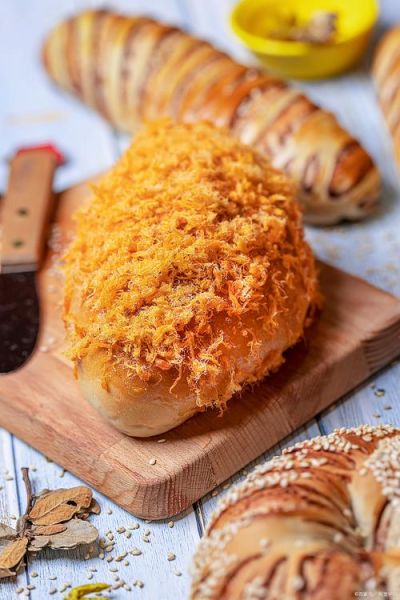 面包里的肉松是什么做的_真的还是假的-第1张图片-山城妙识