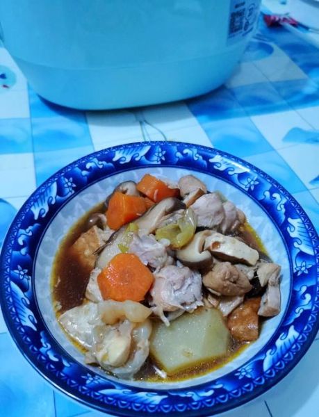 电压力锅焖鸡要多久_电压力锅焖鸡做法步骤-第1张图片-山城妙识 电压力锅焖鸡要多久_电压力锅焖鸡做法步骤-第1张图片-山城妙识