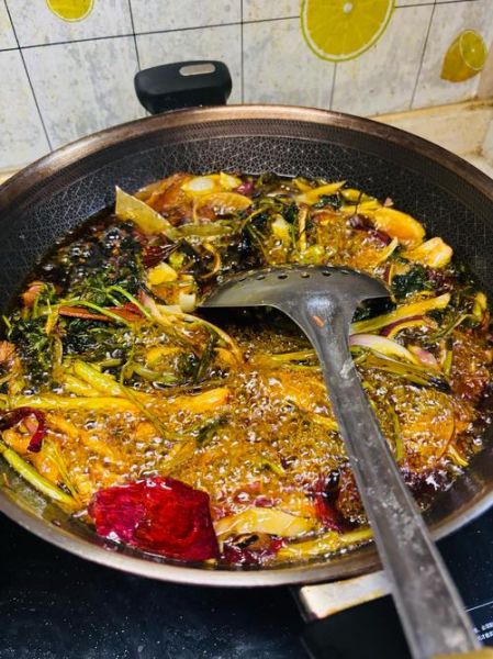 辣椒油怎么炸好吃_辣椒油最香的做法-第3张图片-山城妙识