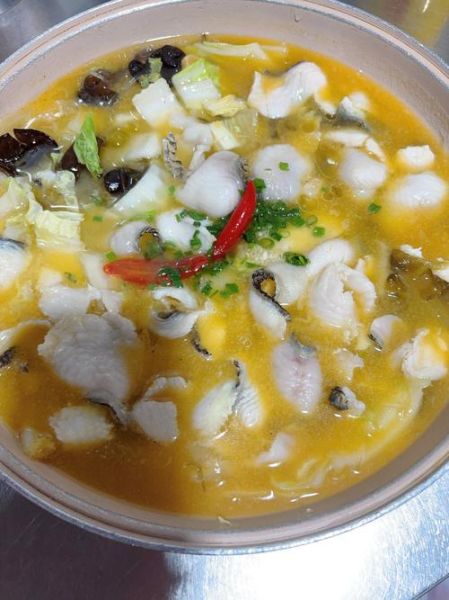 酸辣乌鱼蛋汤是什么菜系_正宗做法揭秘-第3张图片-山城妙识