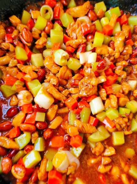 宫爆鸡丁怎么做_正宗宫爆鸡丁配料表-第3张图片-山城妙识 宫爆鸡丁怎么做_正宗宫爆鸡丁配料表-第3张图片-山城妙识