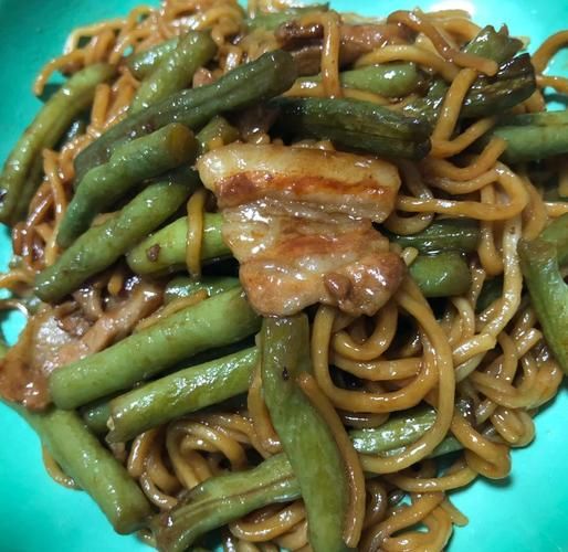 扁豆焖面怎么做_王刚扁豆焖面做法-第1张图片-山城妙识