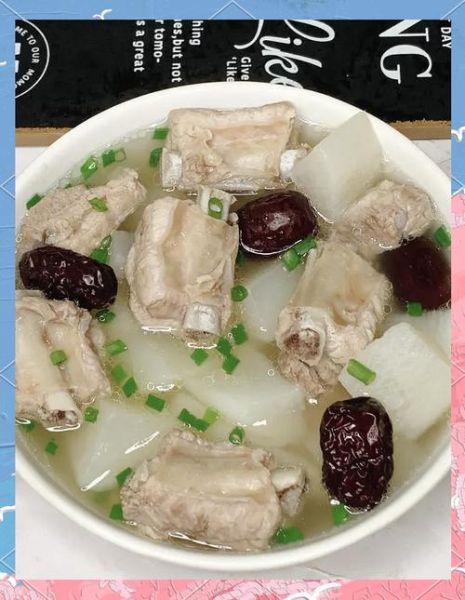 白萝卜大骨头汤怎么做_大骨头汤炖多久最香-第2张图片-山城妙识