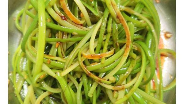 凉拌蒜苗怎么做好吃_凉拌蒜苗的做法窍门-第2张图片-山城妙识 凉拌蒜苗怎么做好吃_凉拌蒜苗的做法窍门-第2张图片-山城妙识