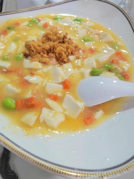 蟹黄豆腐怎么做_蟹黄豆腐需要哪些配料-第1张图片-山城妙识