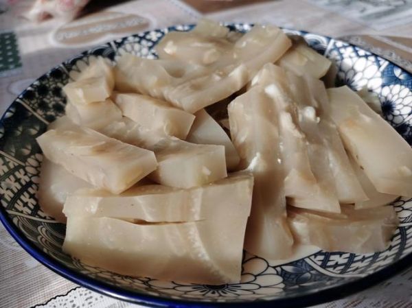 一斤猪皮能出几斤皮冻_皮冻制作比例是多少-第3张图片-山城妙识