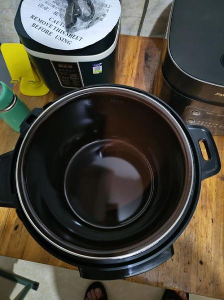 电压力锅炖肉放水吗_炖肉水量怎么掌握-第3张图片-山城妙识