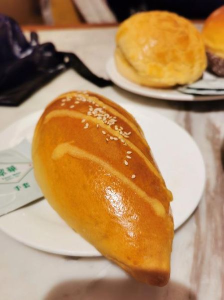 鸡尾包是什么_怎么做正宗港式鸡尾包-第1张图片-山城妙识