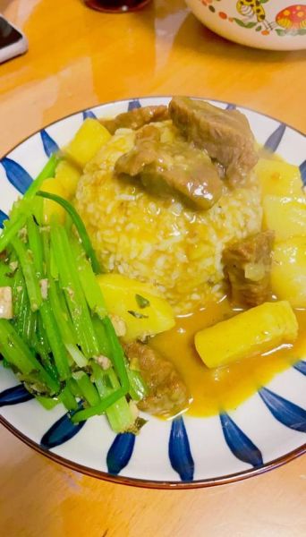 咖喱牛腩土豆高压锅怎么做_高压锅咖喱牛腩土豆做法-第3张图片-山城妙识