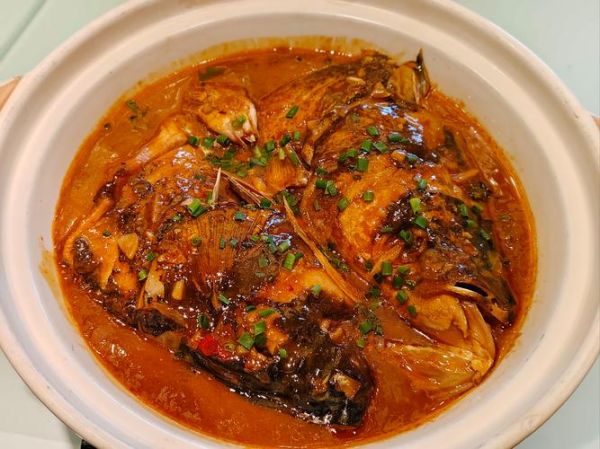 红烧鱼头怎么做好吃_红烧鱼头做法视频-第2张图片-山城妙识
