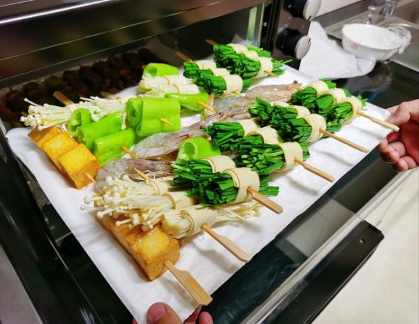 家用烤箱烤串怎么烤才好吃_烤箱烤串温度和时间设置-第3张图片-山城妙识