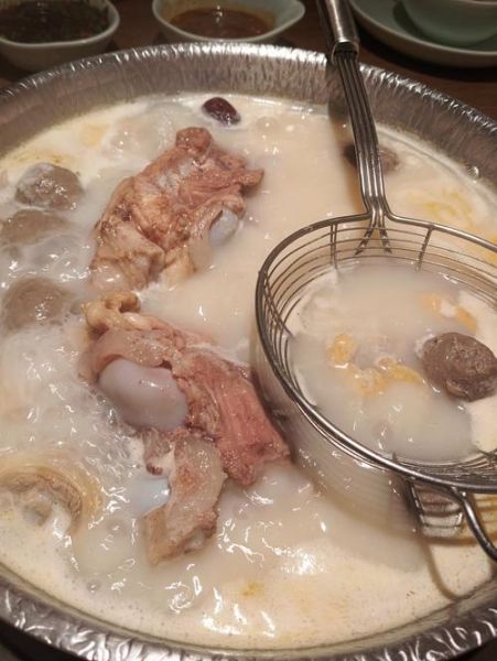 猪脊骨怎么做好吃_猪脊骨煲汤最佳搭配-第1张图片-山城妙识 猪脊骨怎么做好吃_猪脊骨煲汤最佳搭配-第1张图片-山城妙识