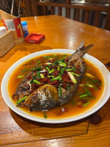 胡子鲢鱼怎么做好吃_胡子鲢鱼家常做法-第1张图片-山城妙识