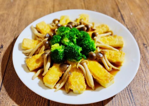 蟹味菇豆腐汤怎么做_蟹味菇豆腐汤的营养价值-第3张图片-山城妙识