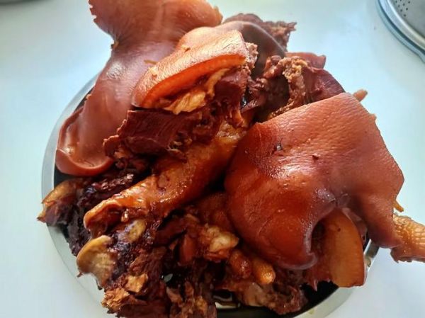 卤猪肉怎么做才入味_卤猪肉需要焯水吗-第1张图片-山城妙识