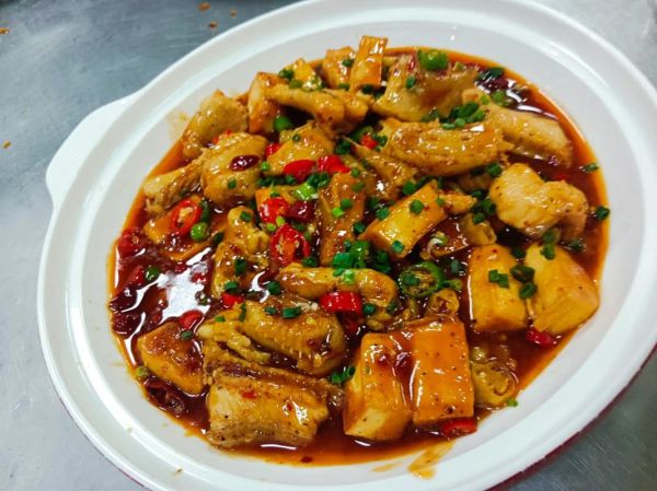 红烧鮰鱼怎么做好吃_红烧鮰鱼的做法窍门-第2张图片-山城妙识 红烧鮰鱼怎么做好吃_红烧鮰鱼的做法窍门-第2张图片-山城妙识