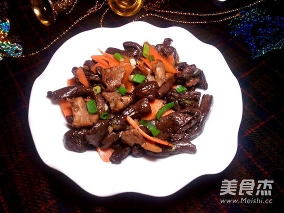 红蘑土豆片怎么做_红蘑土豆片家常做法-第1张图片-山城妙识