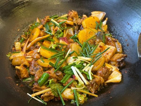 炖柴鸡怎么样才好吃_柴鸡炖多久最嫩-第1张图片-山城妙识