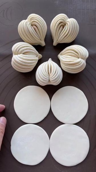 花卷怎么拧_花卷拧法步骤视频-第3张图片-山城妙识