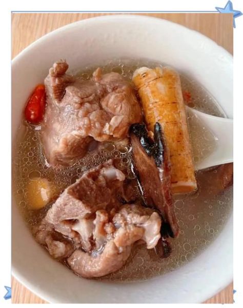 五指毛桃龙骨汤怎么做_五指毛桃龙骨汤的功效与禁忌-第1张图片-山城妙识